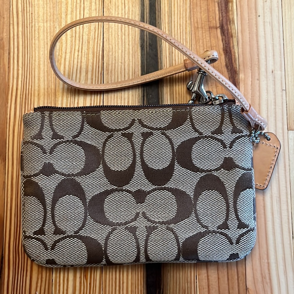 Coach Signature Logo Wristlet Zip Pouch - Gem